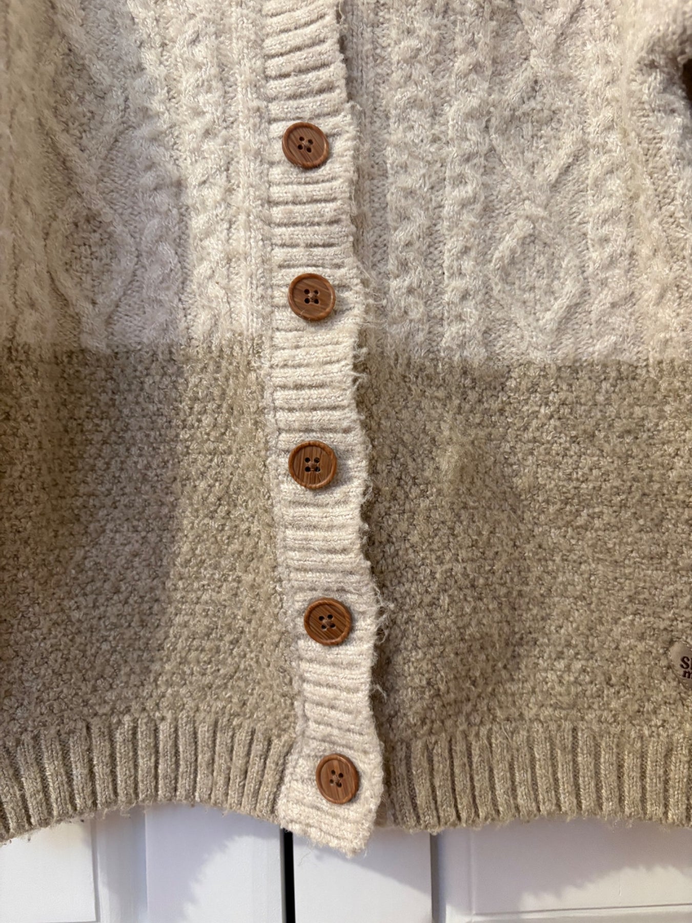 Chandail Cardigan 3 ans (fait grand) – Souris Mini Seconde Main