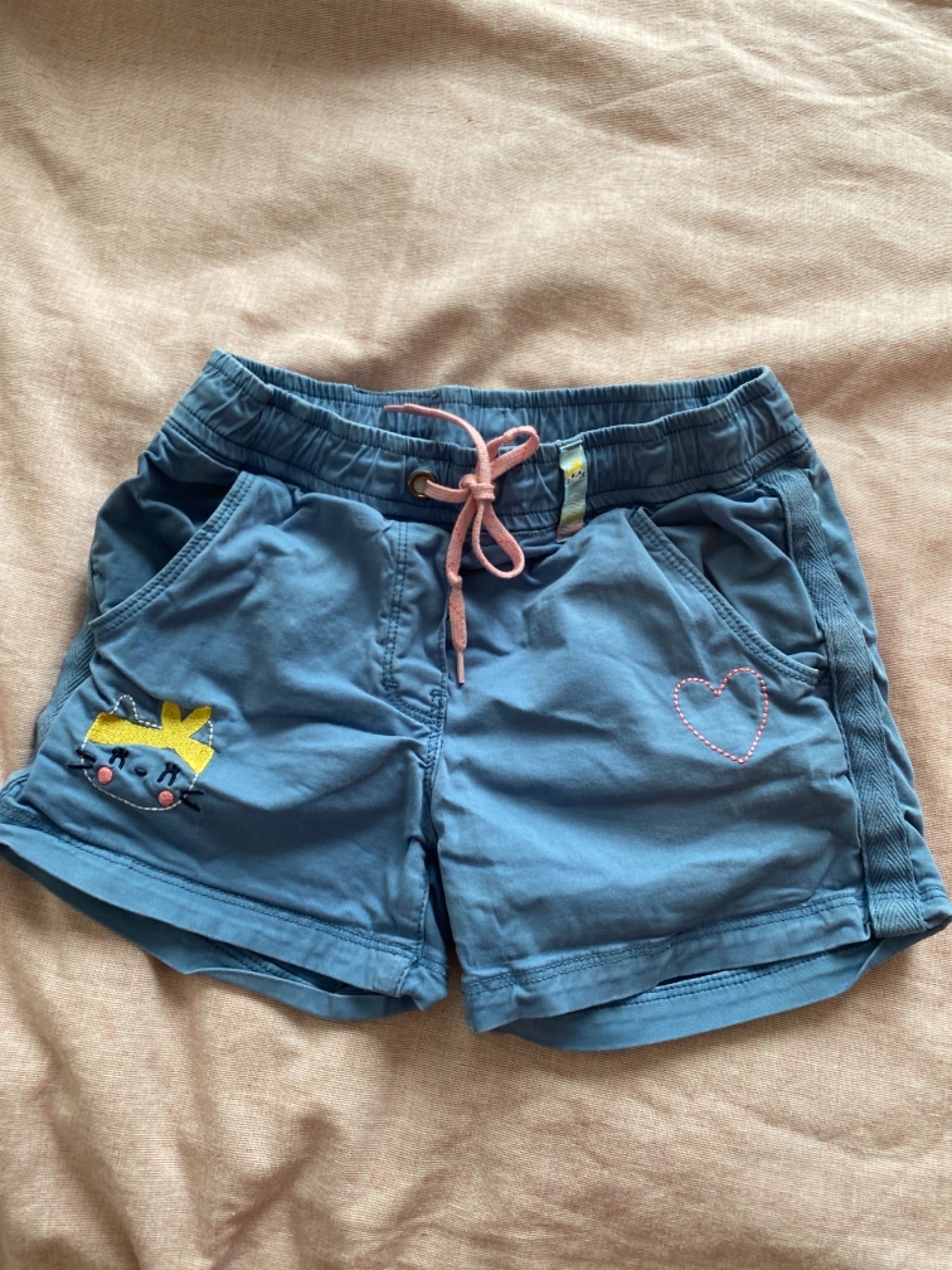 Short Chat – Souris Mini Seconde Main
